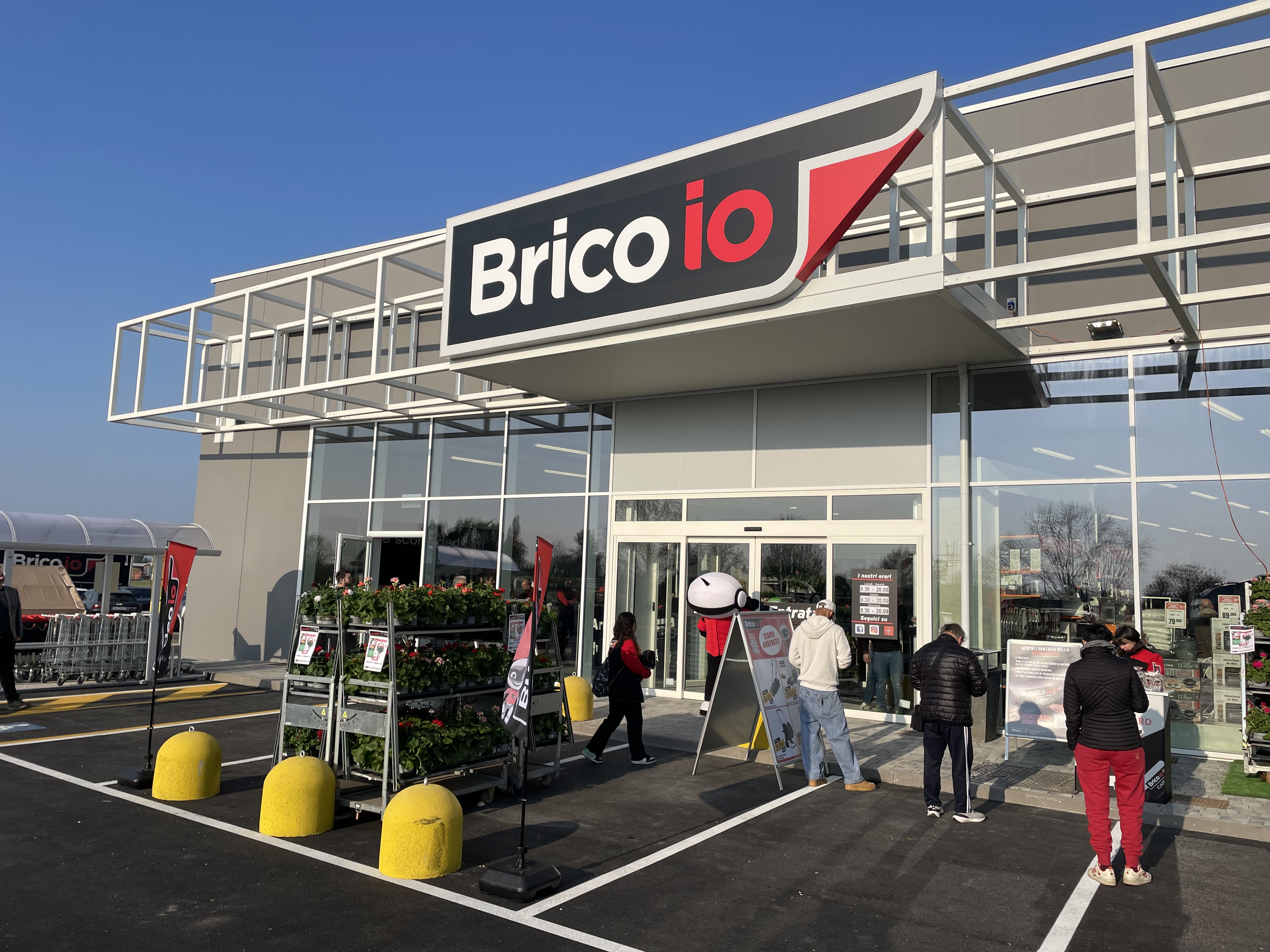 Brico io riorganizza la rete e annuncia le prossime aperture ...